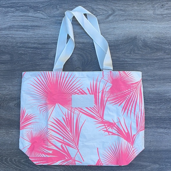 ALOHA Collection | Bags | Aloha Collection Day Tripper Tote Day Palms ...